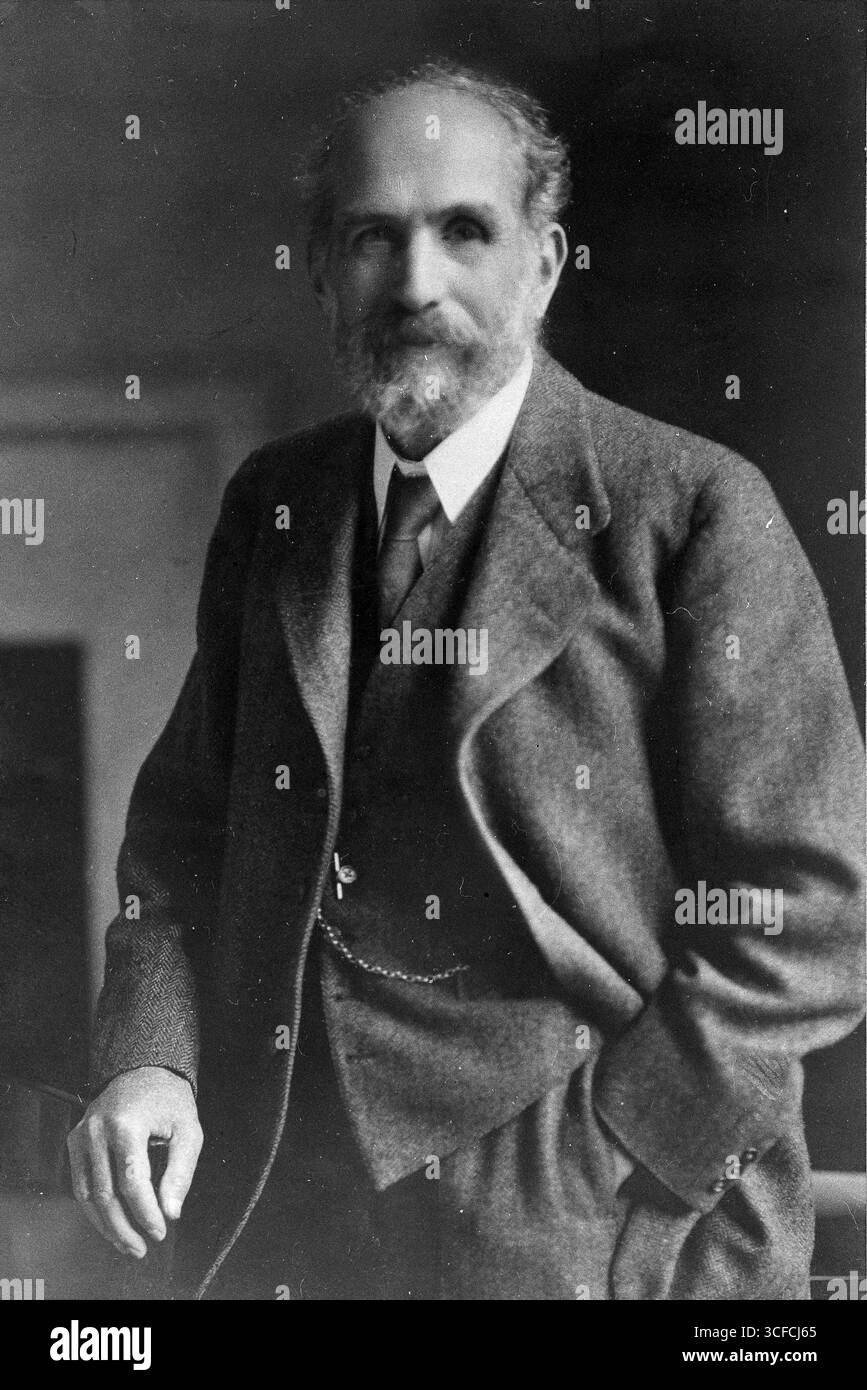 Standing figure facing Black and White Stock Photos & Images - Alamy