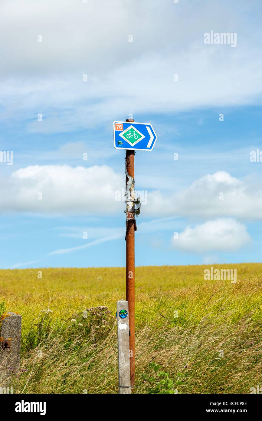 National Cycle Network Route 76, Crombie, Fife, Scotland Stock Photo ...