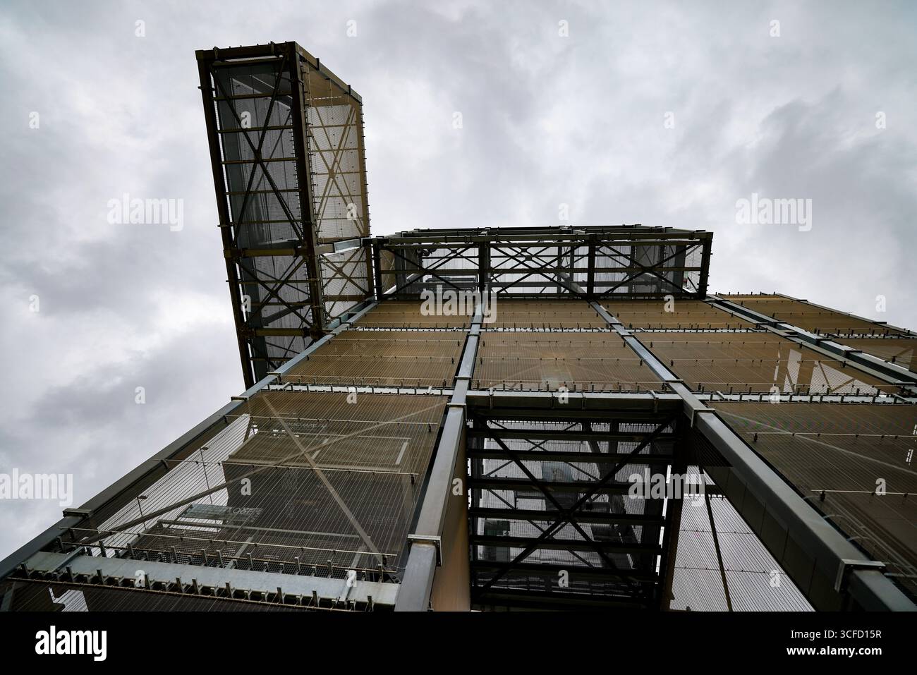 Inden, Germany. 22nd Aug, 2025. The Indemann is a 36-metre-high ...