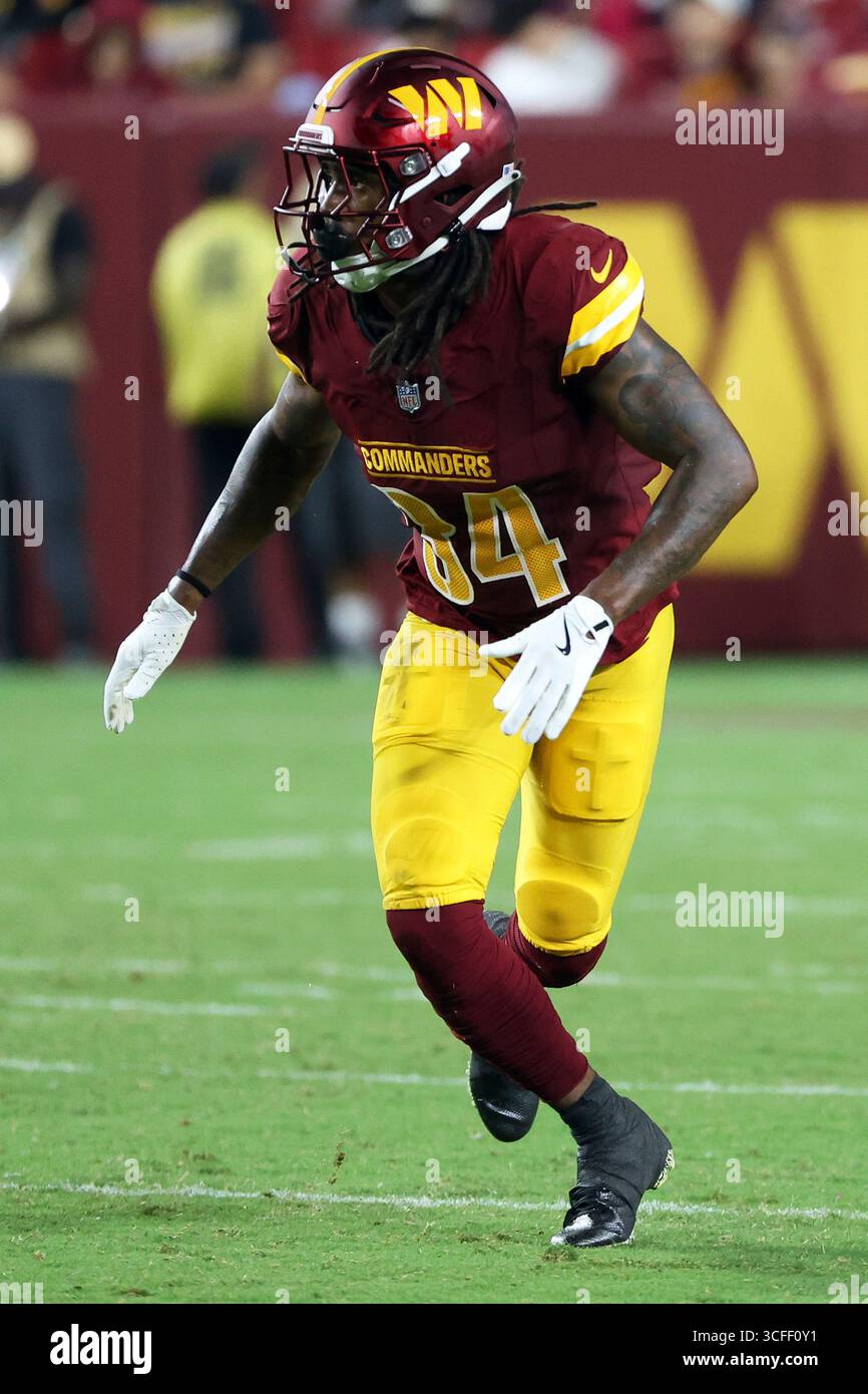 Washington Commanders cornerback Antonio Hamilton Sr. (34) rushes ...
