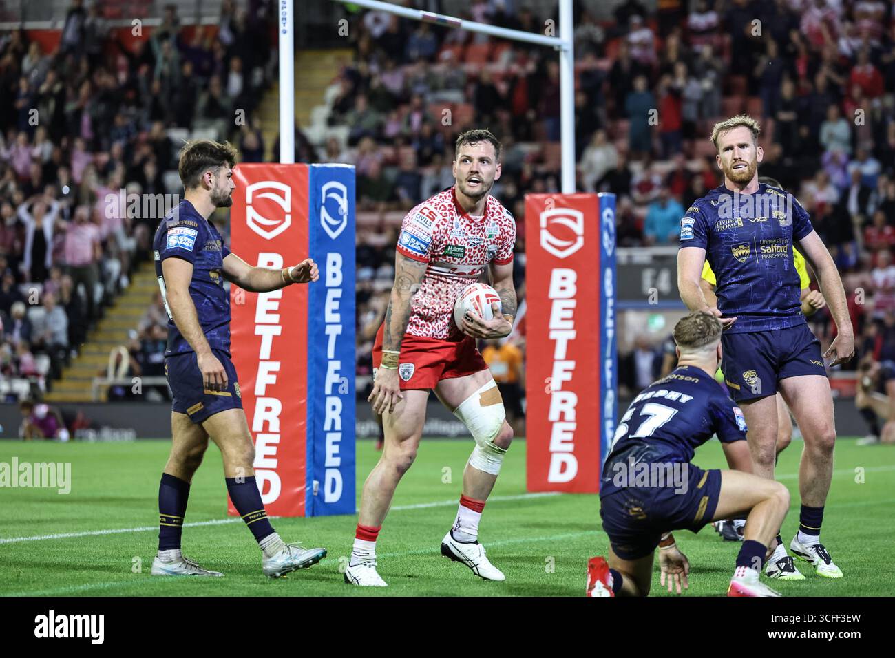 Ethan o'neill leigh hi-res stock photography and images - Alamy