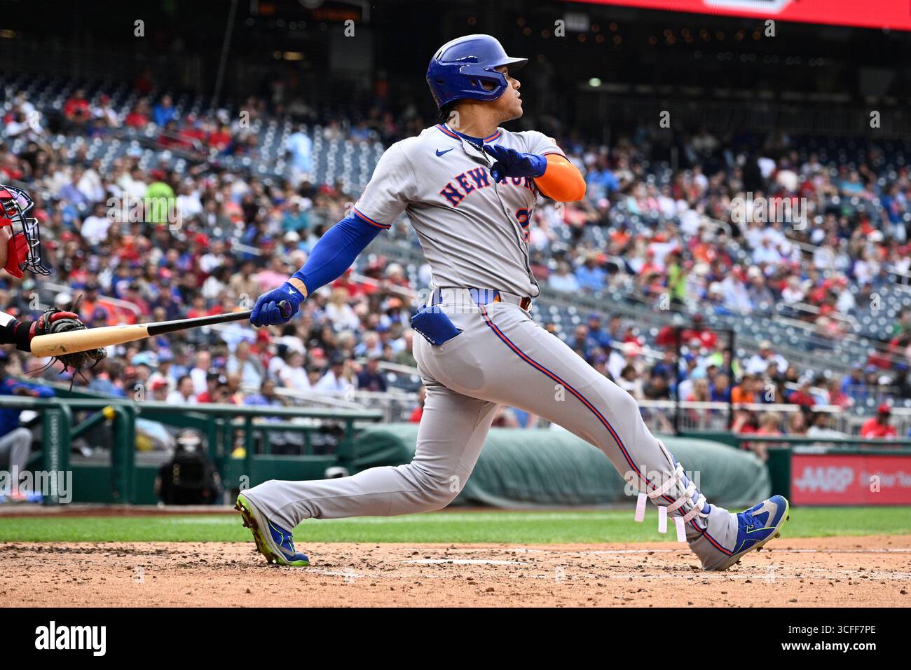 New York Mets' Juan Soto in action during a baseball game against the ...