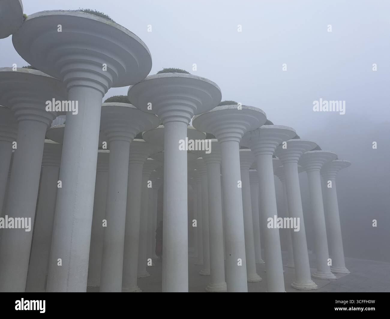 Temple culture tourism columns hi-res stock photography and images - Alamy