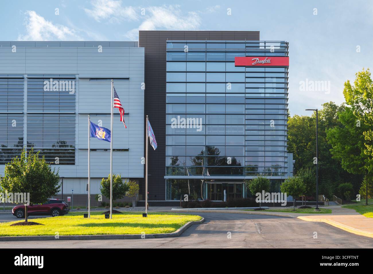 Tenant experience technology hi-res stock photography and images - Alamy