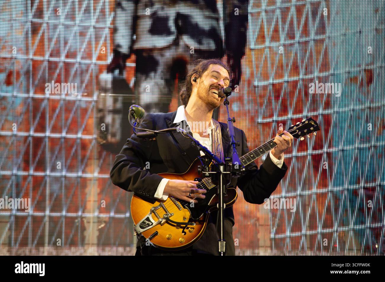 Hozier closes out the first day of Reading Festival on the main stage ...