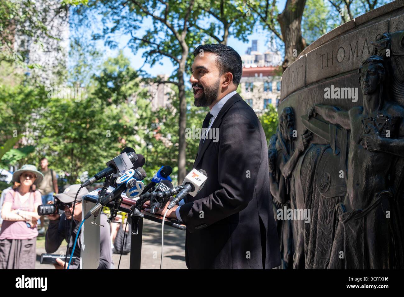 Latest mamdani hi-res stock photography and images - Alamy