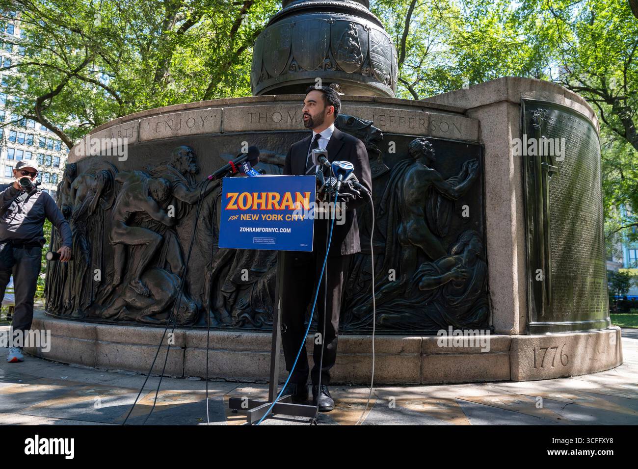 Latest mamdani hi-res stock photography and images - Alamy