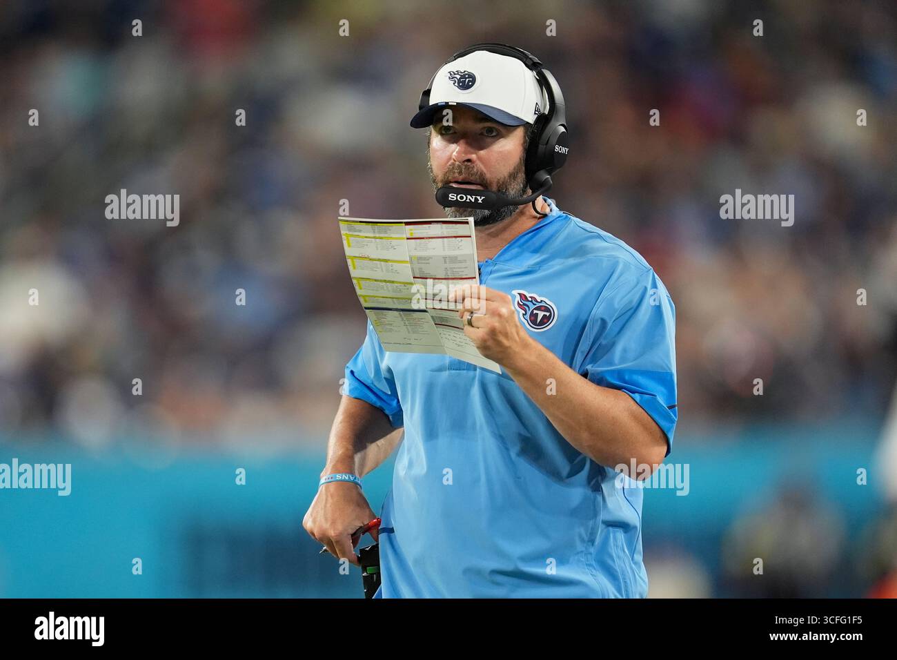 Tennessee Titans head coach Brian Callahan on the sideline during the ...