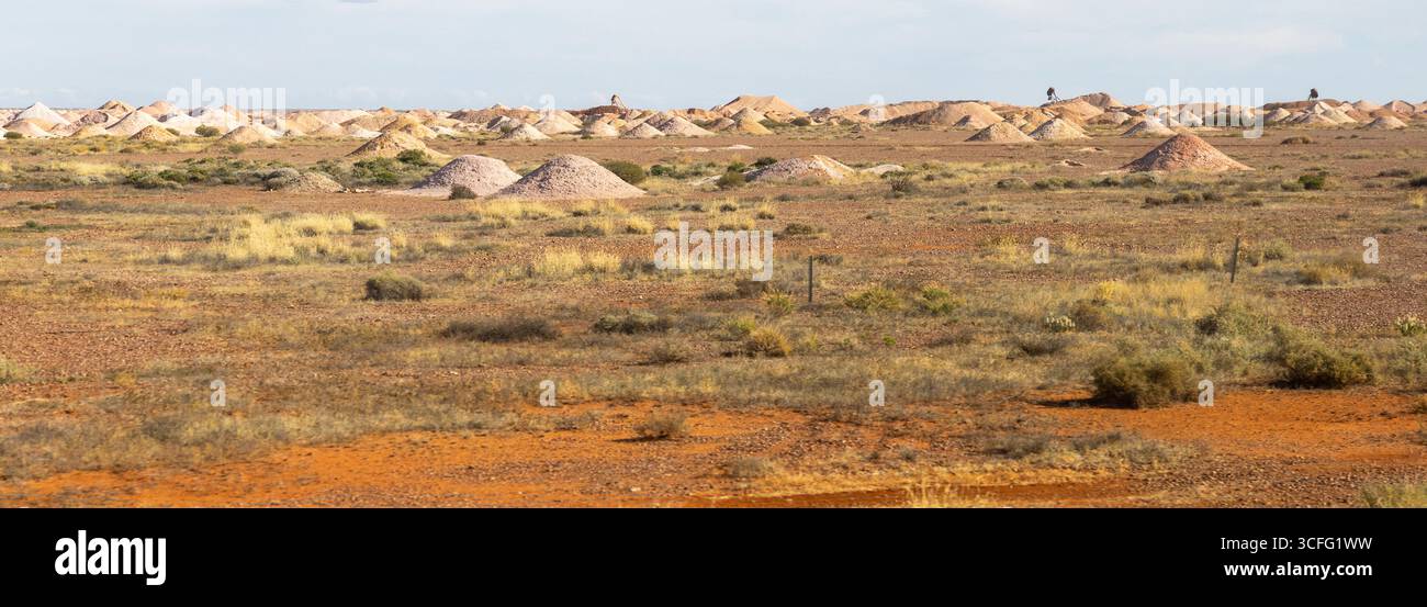 Opal fields outside Coober Pedy, South Australia,,Australia Stock Photo ...