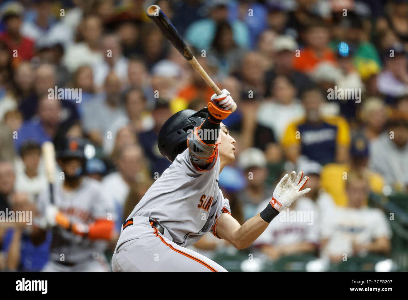 San Francisco Giants' Jung Hoo Lee strikes out with the bases loaded ...