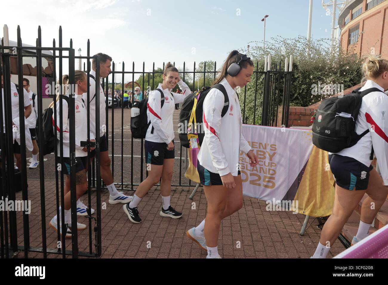 England world cup sarah bern kildunne hi-res stock photography and ...