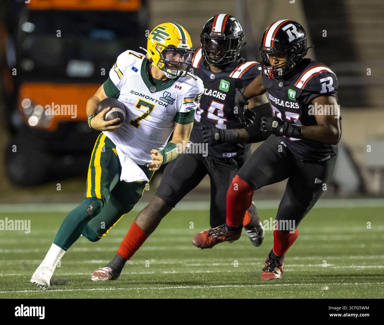Ottawa, Canada. 22 Aug 2025. cwrt}. Canadian Football League regular ...