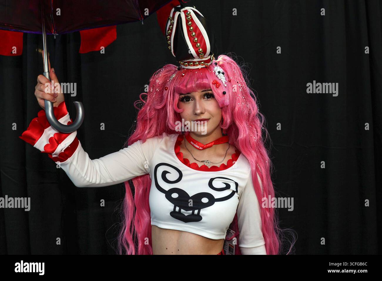 Perona from one piece hi-res stock photography and images - Alamy