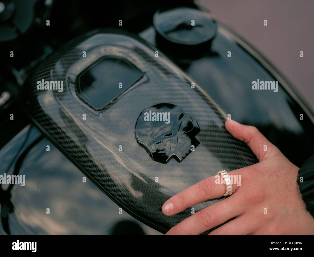 Carbon fiber tank hi-res stock photography and images - Alamy
