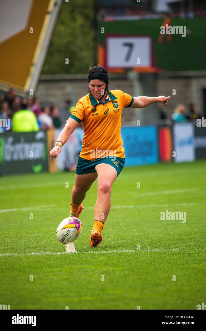 Manchester, UK, 23rd August 2025 Australia scrum half Samantha Wood ...