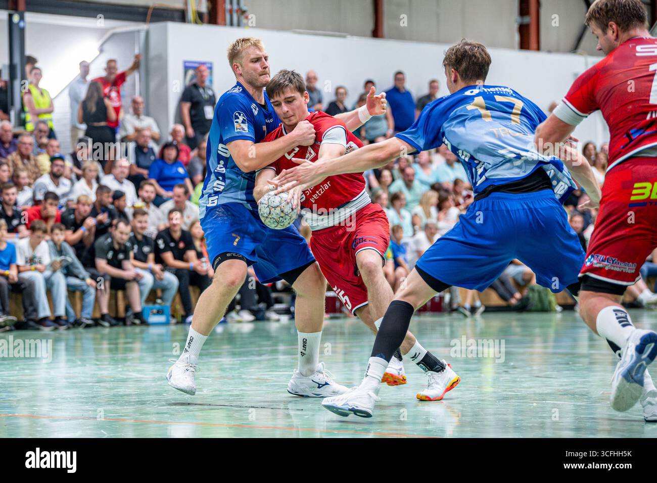 Torsten Anselm (TV H?ttenberg, 25), Patrick Gempp (TV Gro?wallstadt, 7 ...