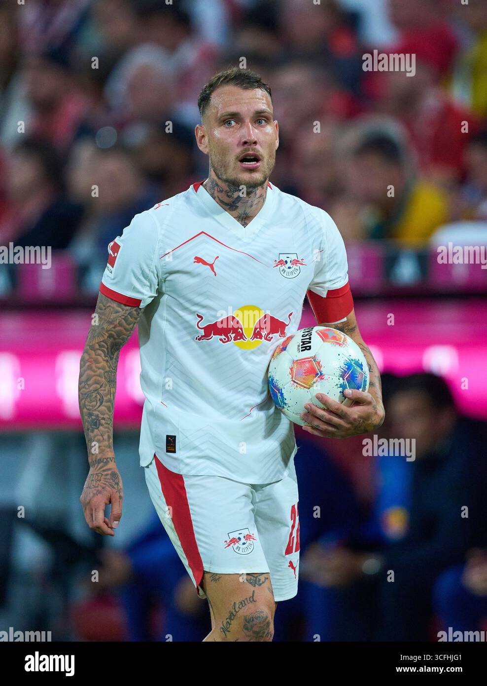 David Raum of RB Leipzig with ball in the match FC BAYERN MÜNCHEN - RB ...