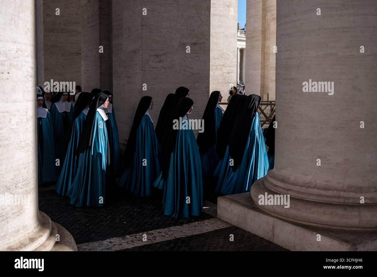 Daily Life in Vatican City Nuns dress as nuns at St Peters Square on ...