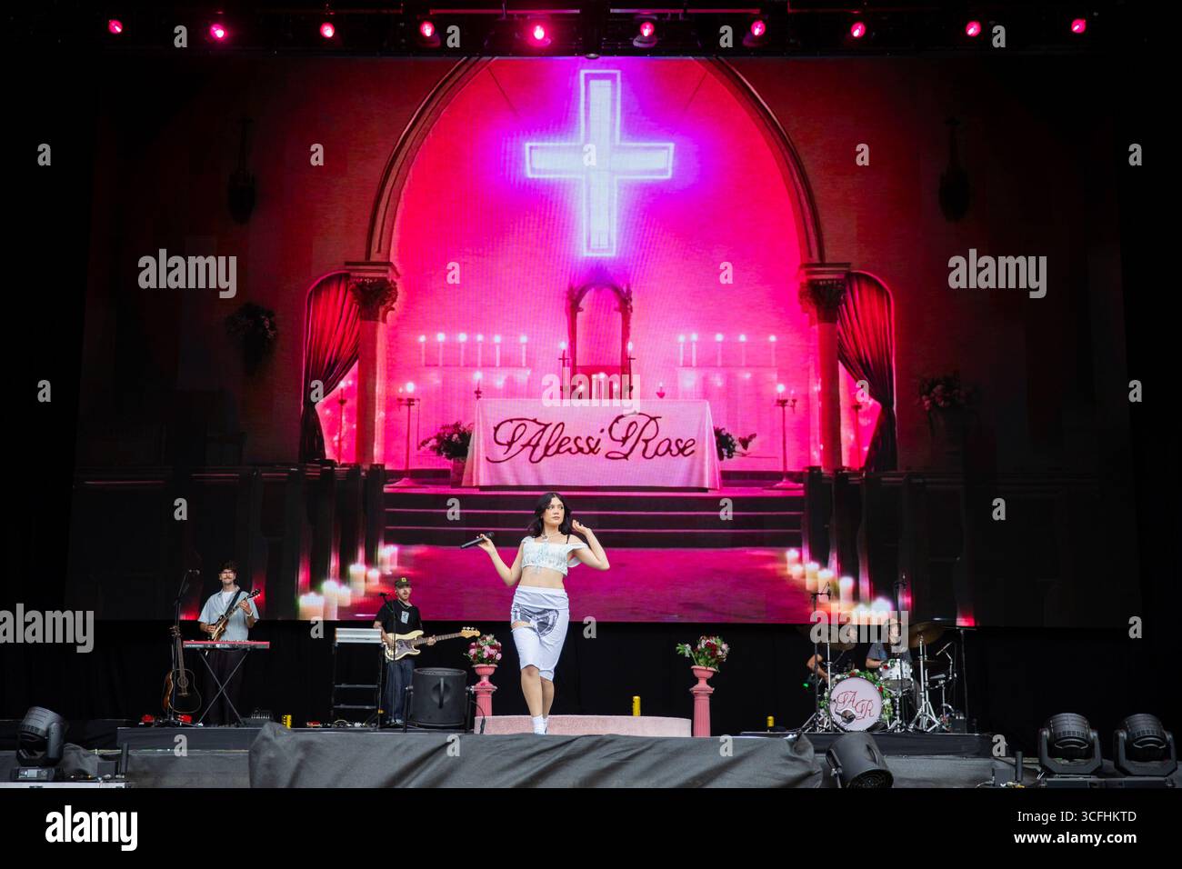 Leeds, England, 23rd August, 2025. Alessi Rose playing the Main Stage ...