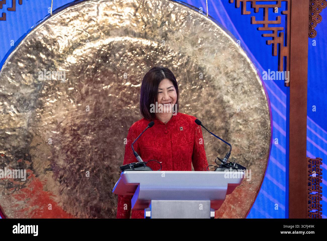 HKEX Marks 25th Anniversary Bonnie Y Chan, CEO of the Hong Kong ...