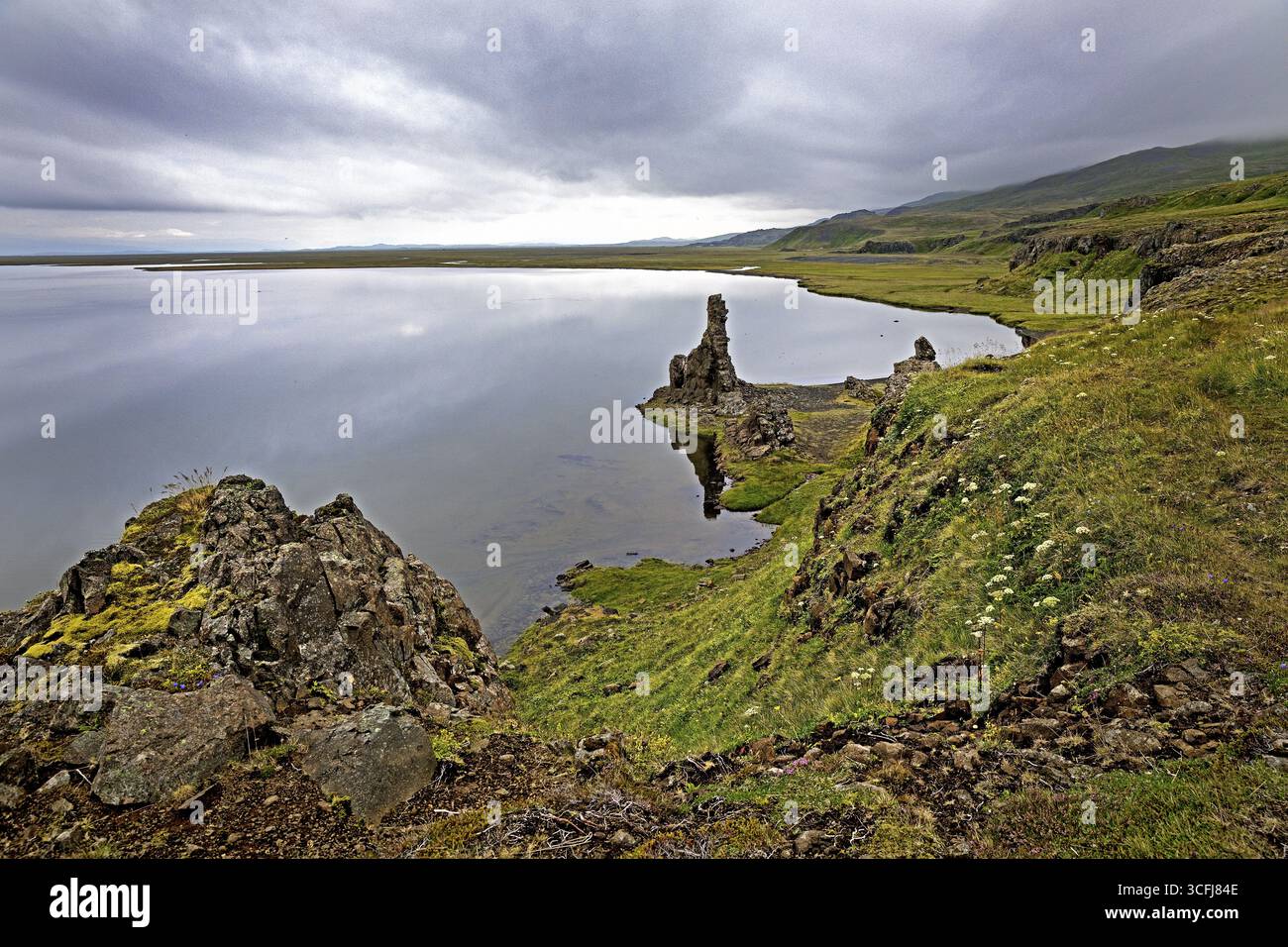 Cove in iceland hi-res stock photography and images - Alamy