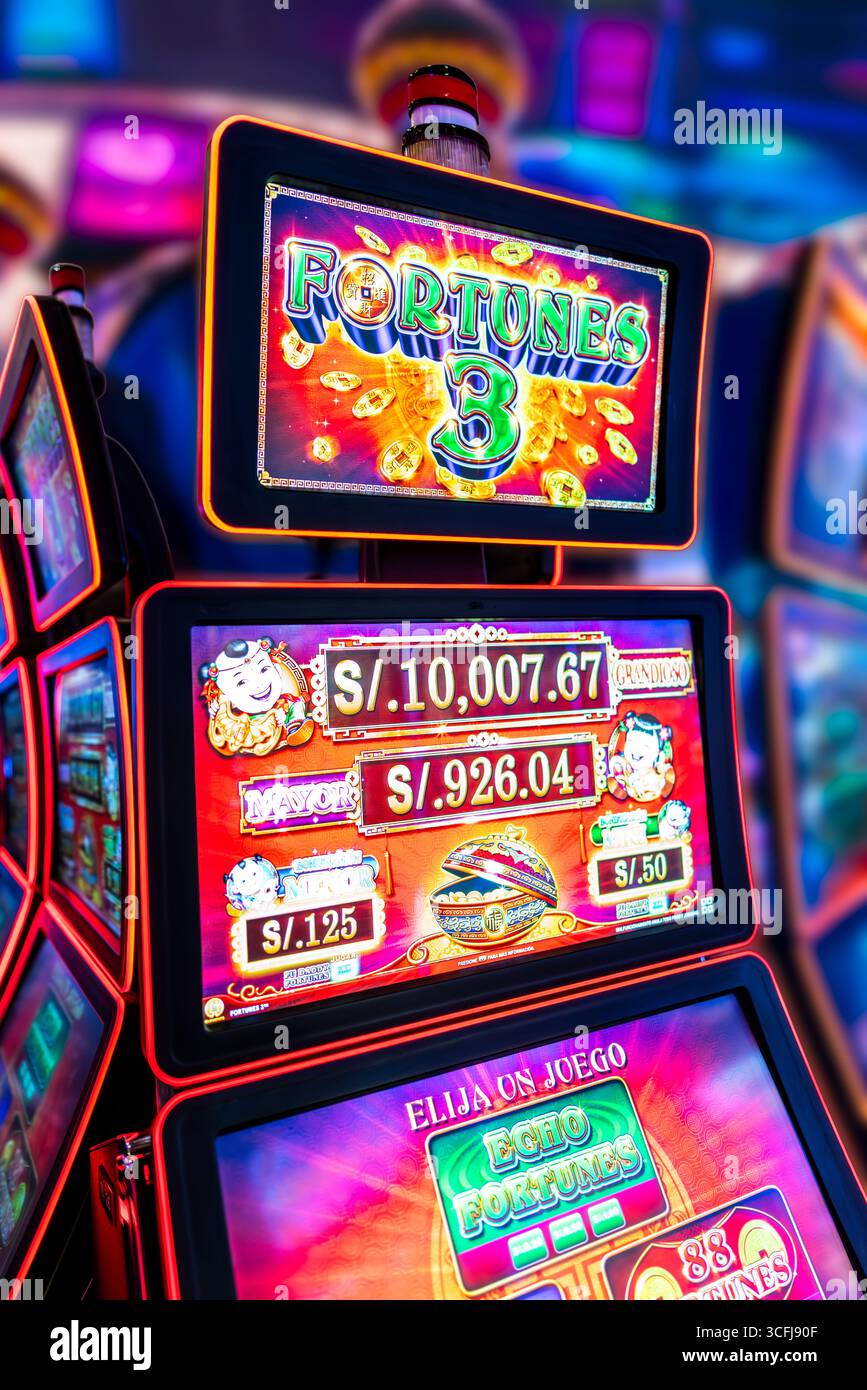 Progressive jackpot display hi-res stock photography and images - Alamy