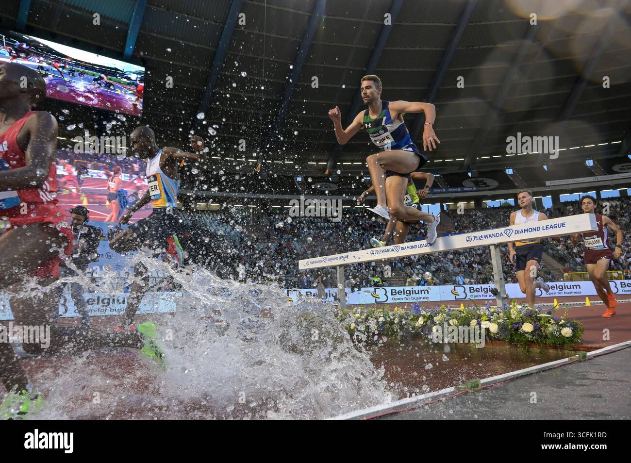 Issac Updike of the USA a new PB of 8:10.59 in the men’s 3000m ...
