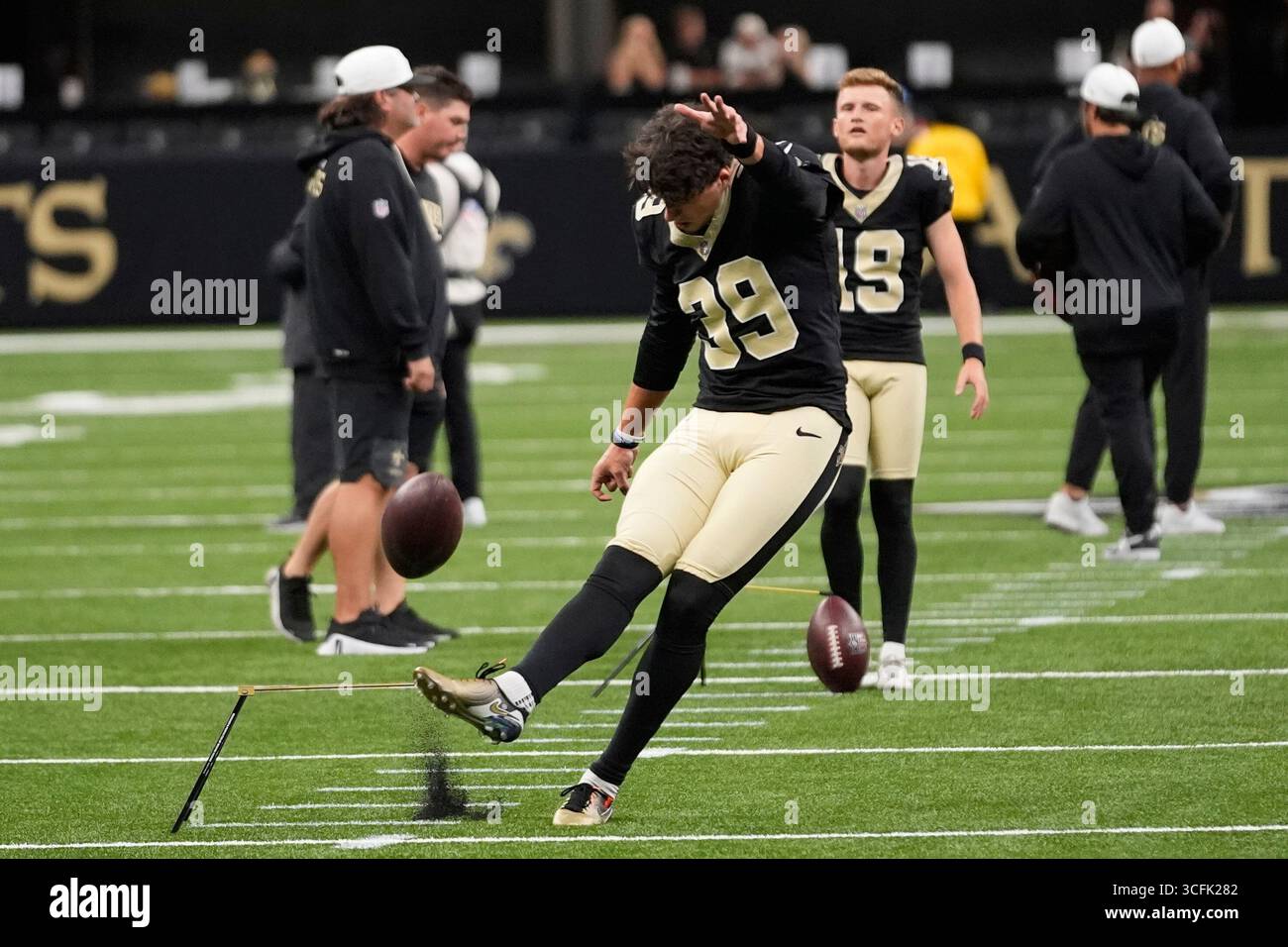 New Orleans Saints place kicker Charlie Smyth warms up before facing ...