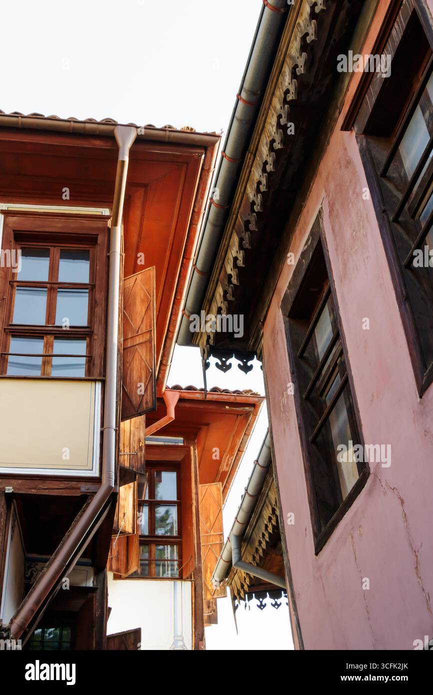 Ornate wooden stand features hi-res stock photography and images - Alamy