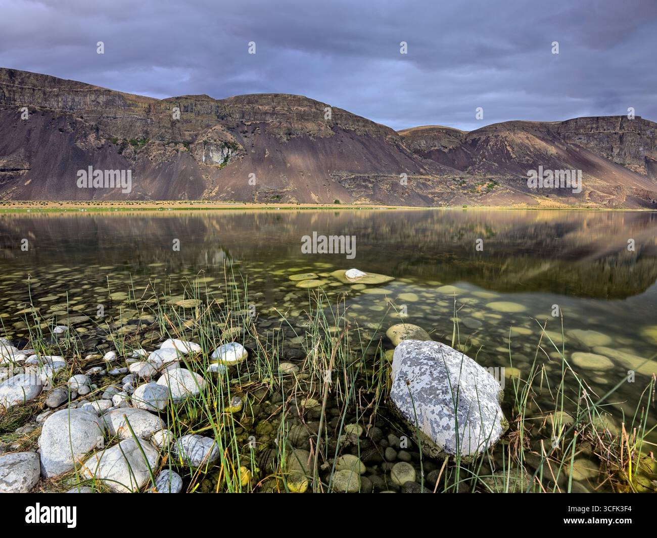 The scenic and beautiful Lake Lenore in central Washington state Stock ...
