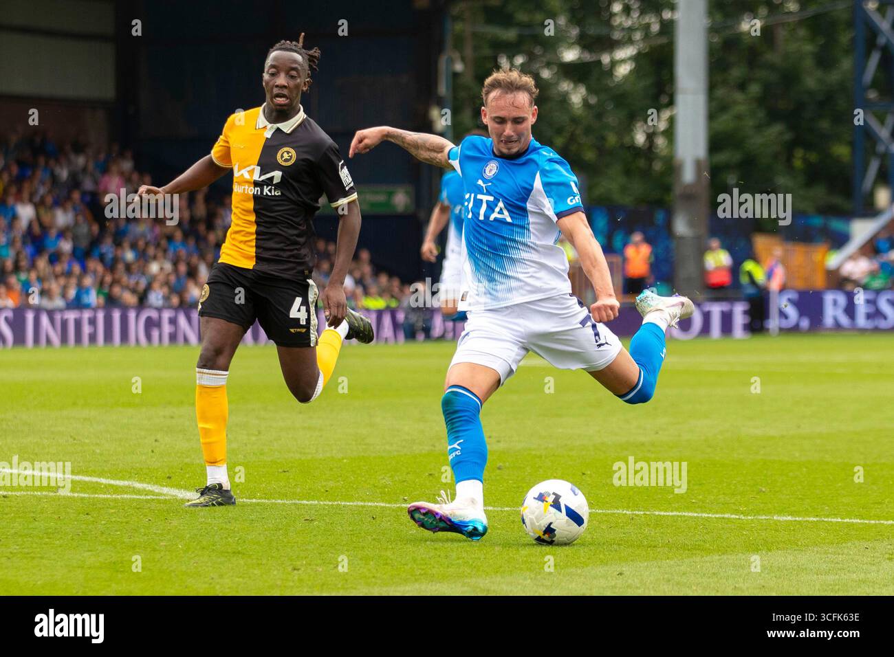 Goal 1-1 Jack Diamond #7 of Stockport County F.C. scores a goal during the Sky Bet League 1 ...