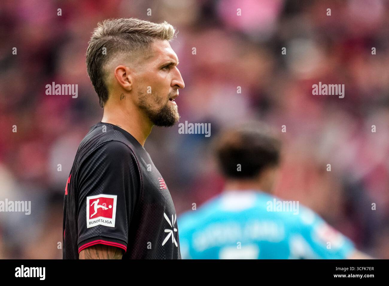 LEVERKUSEN, GERMANY - AUGUST 23: Robert Andrich of Bayer 04 Leverkusen ...