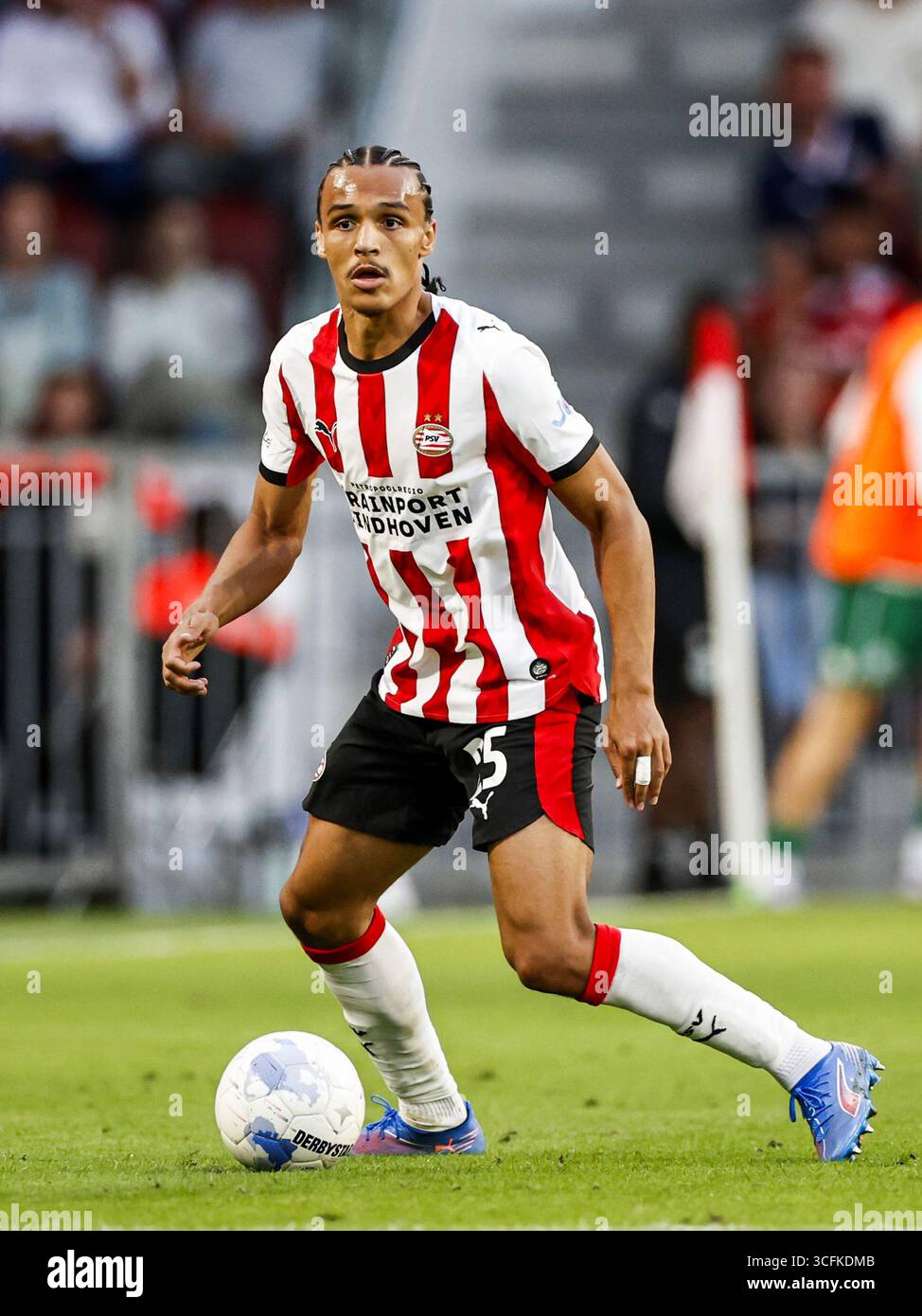 EINDHOVEN - Kiliann Sildillia of PSV Eindhoven during the Dutch ...