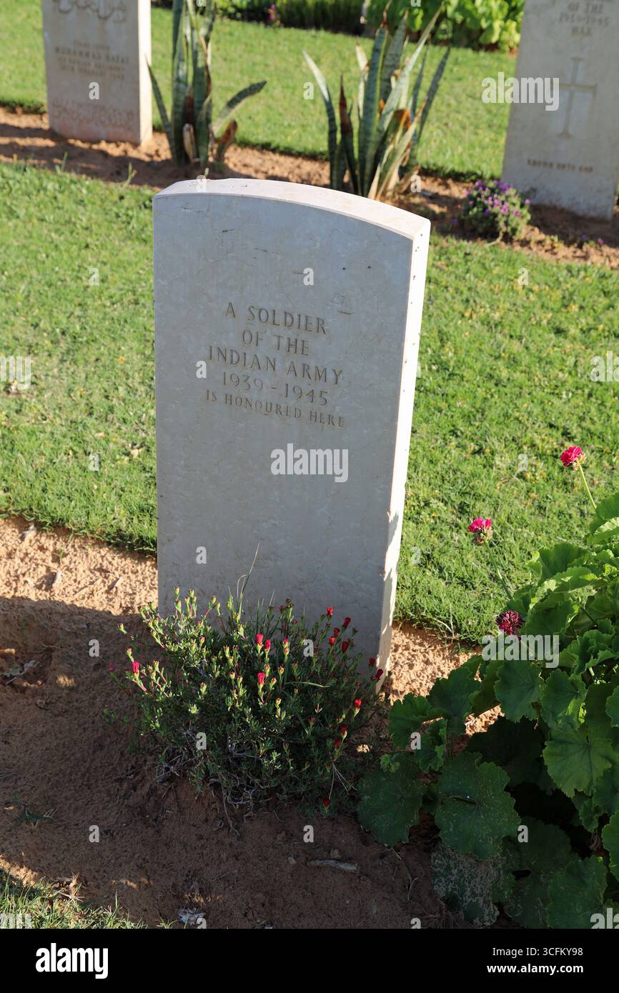 Grave of a Soldier in the Indian Army at the WW2 cemetery in Tripoli ...