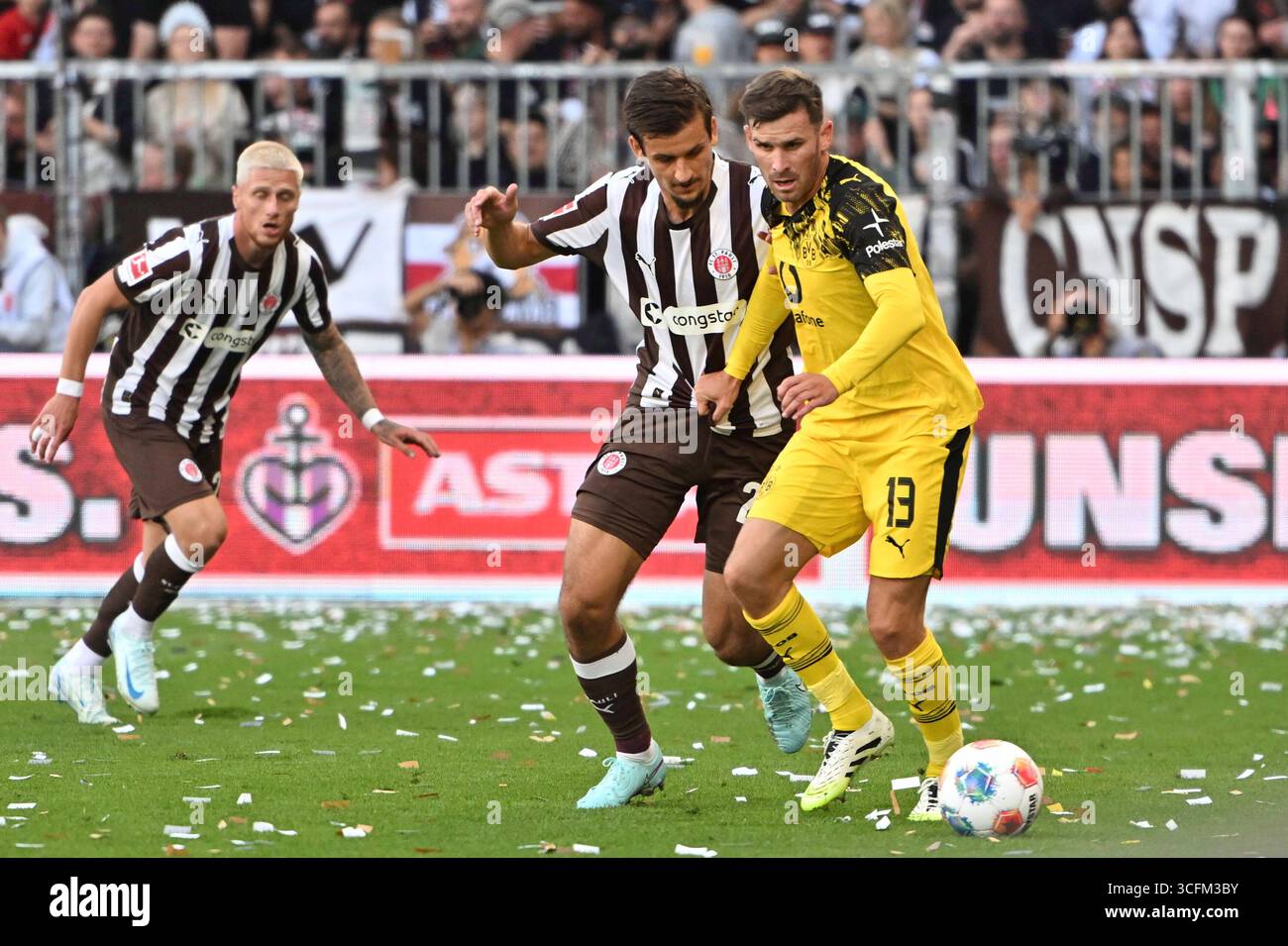23.08.2025, Millerntorstadion, Hamburg, GER; 1. FBL, FC St. Pauli vs ...