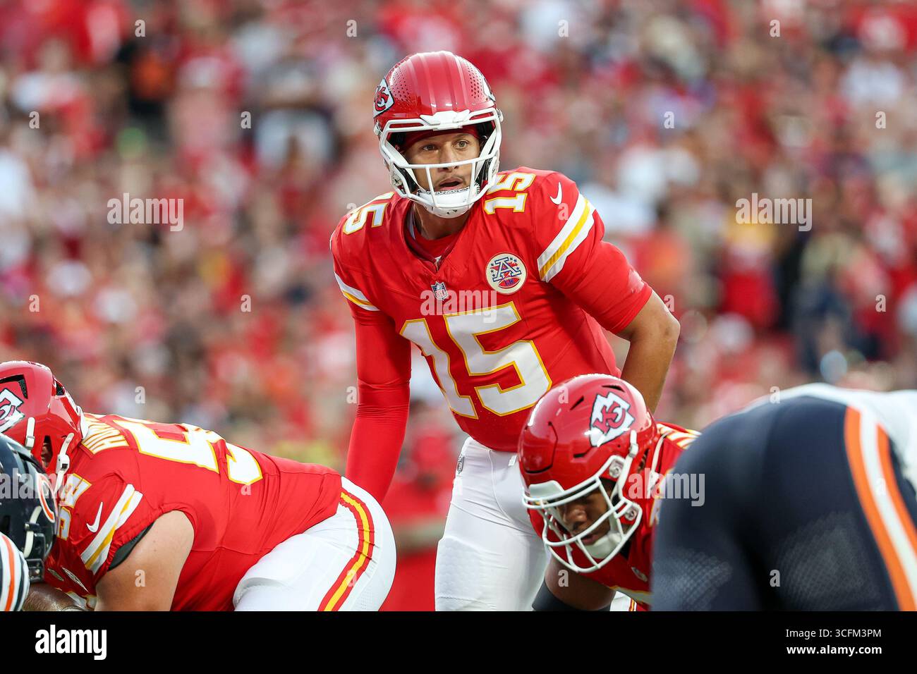 August 22, 2025: Kansas City Chiefs quarterback Patrick Mahomes (15) is ...