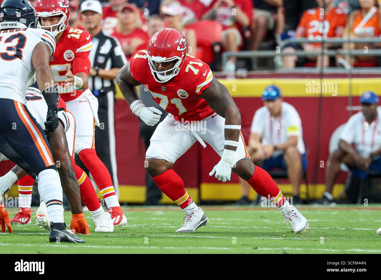 August 22, 2025: Kansas City Chiefs offensive tackle Josh Simmons (71 ...