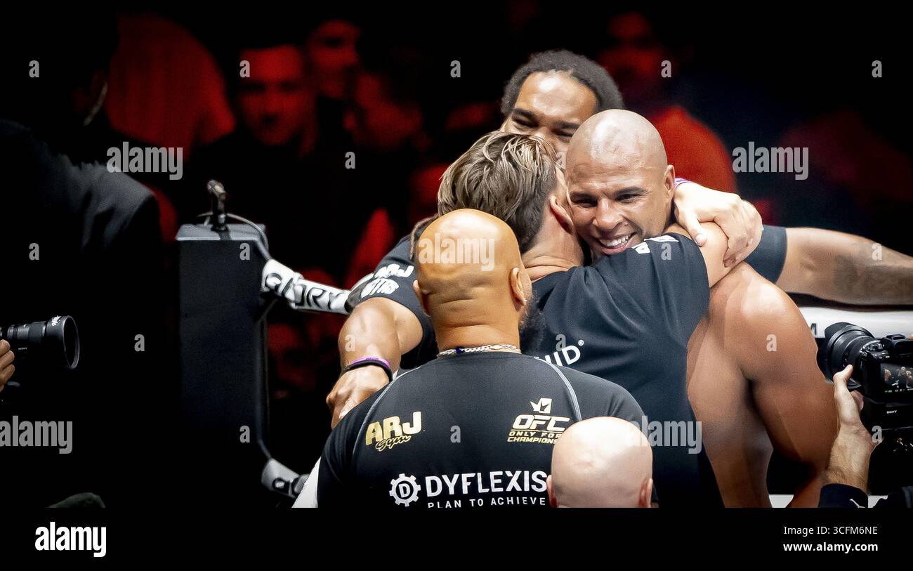 ROTTERDAM - Levi Rigters in action against Jamal Ben Saddik during the ...