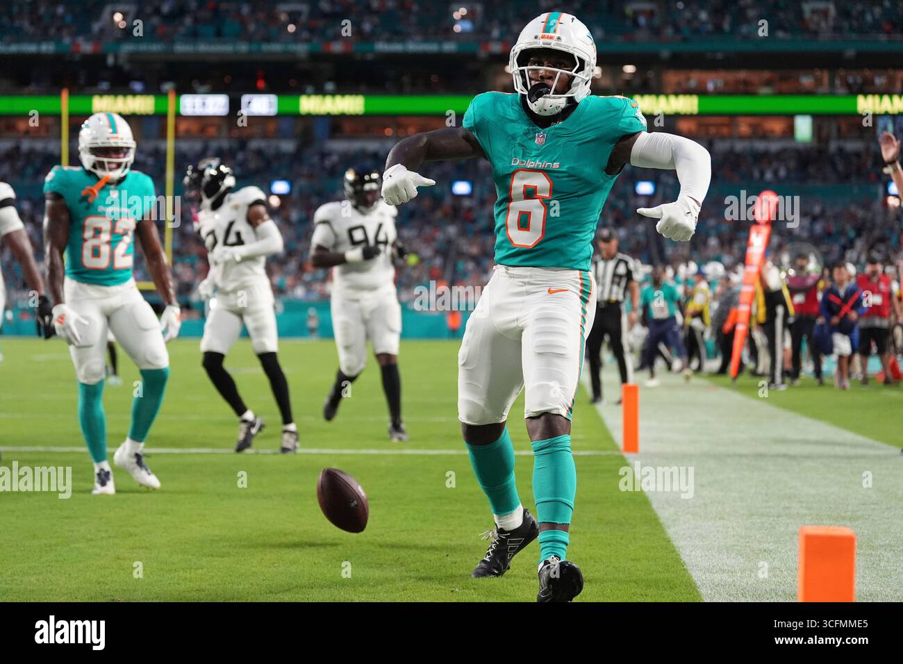 Miami Dolphins wide receiver Malik Washington (6) celebrates after ...
