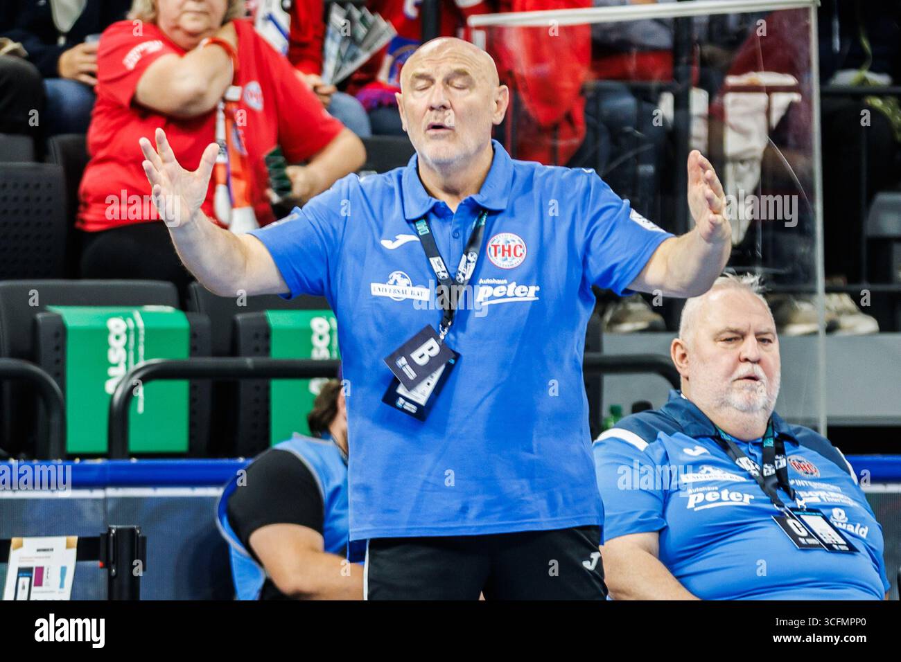 Herbert Müller (Thüringer HC, Trainer, head coach); gestikulierend, 23. ...