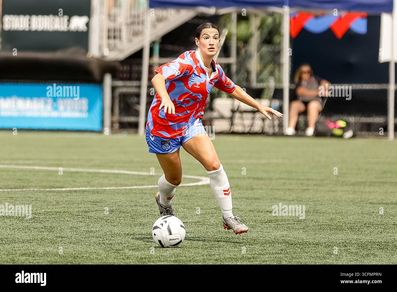 Soccer football womens les roses de montreal calgary wild fc hi-res ...