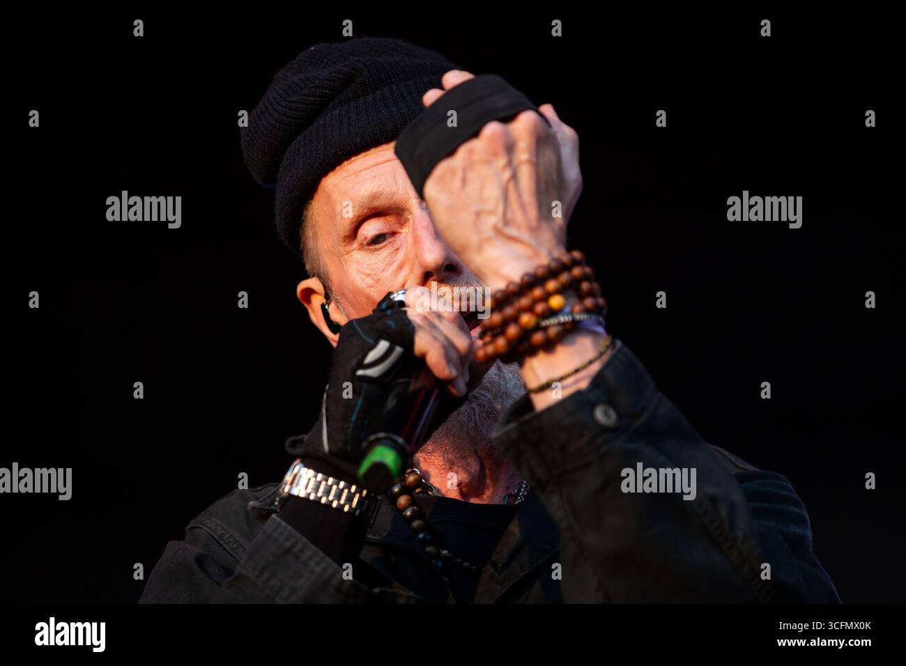 British vocalist Rob Birch, frontman of the legendary Stereo MCs ...