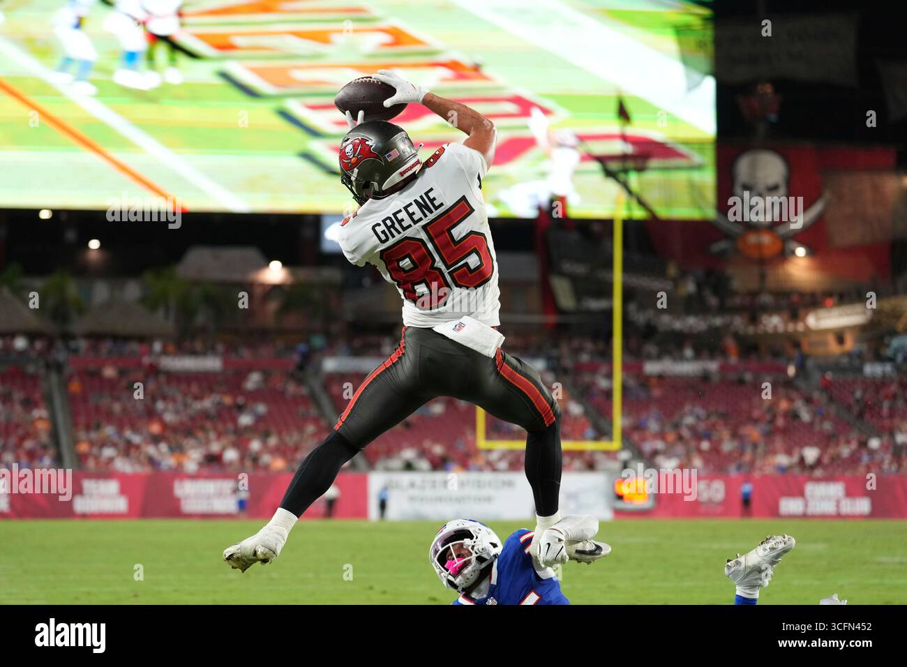 Tampa Bay Buccaneers cornerback Jamel Dean (35) makes a catch for a ...