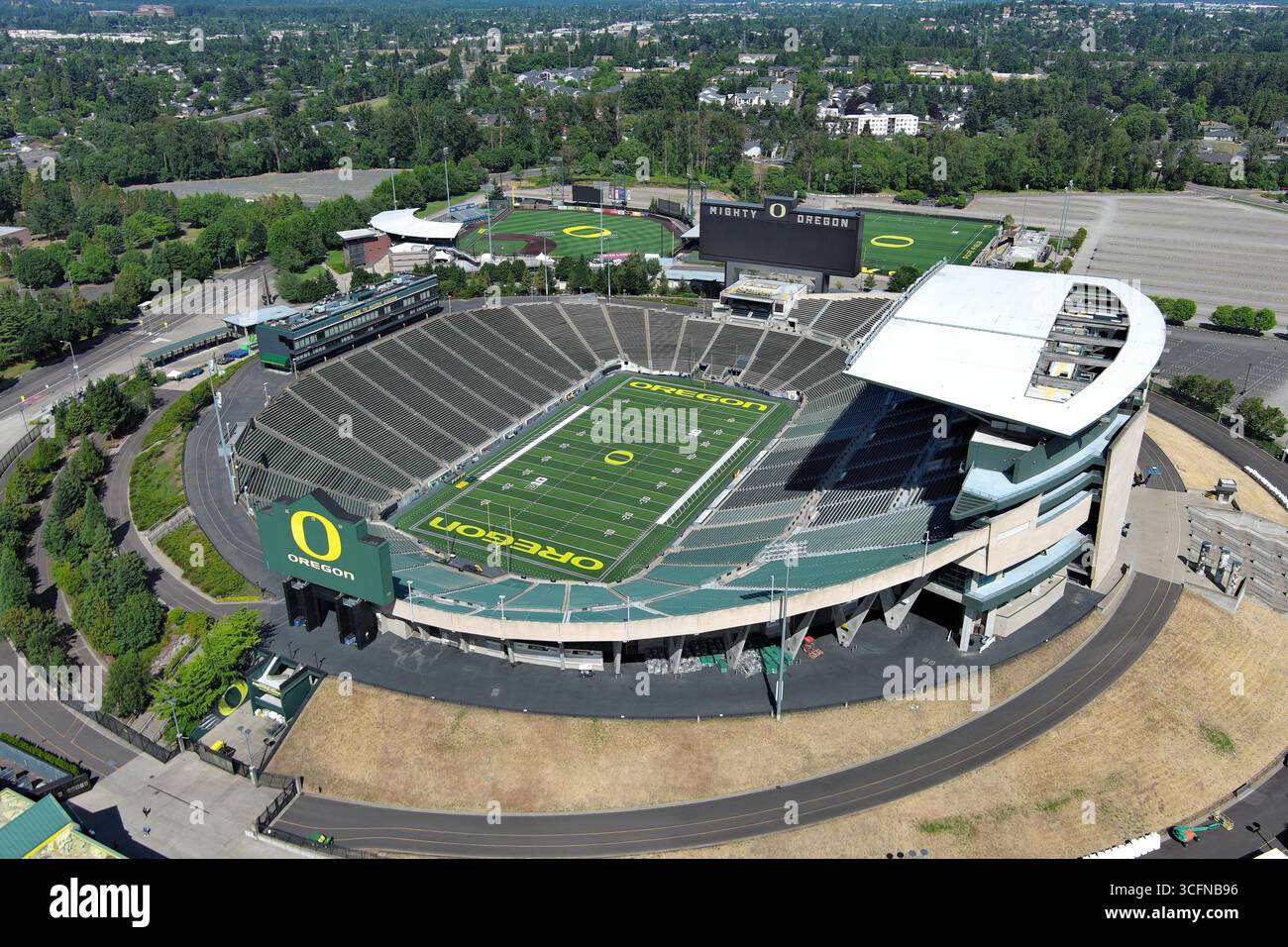 A general overall aerial view of Autzen Stadium at the University of ...