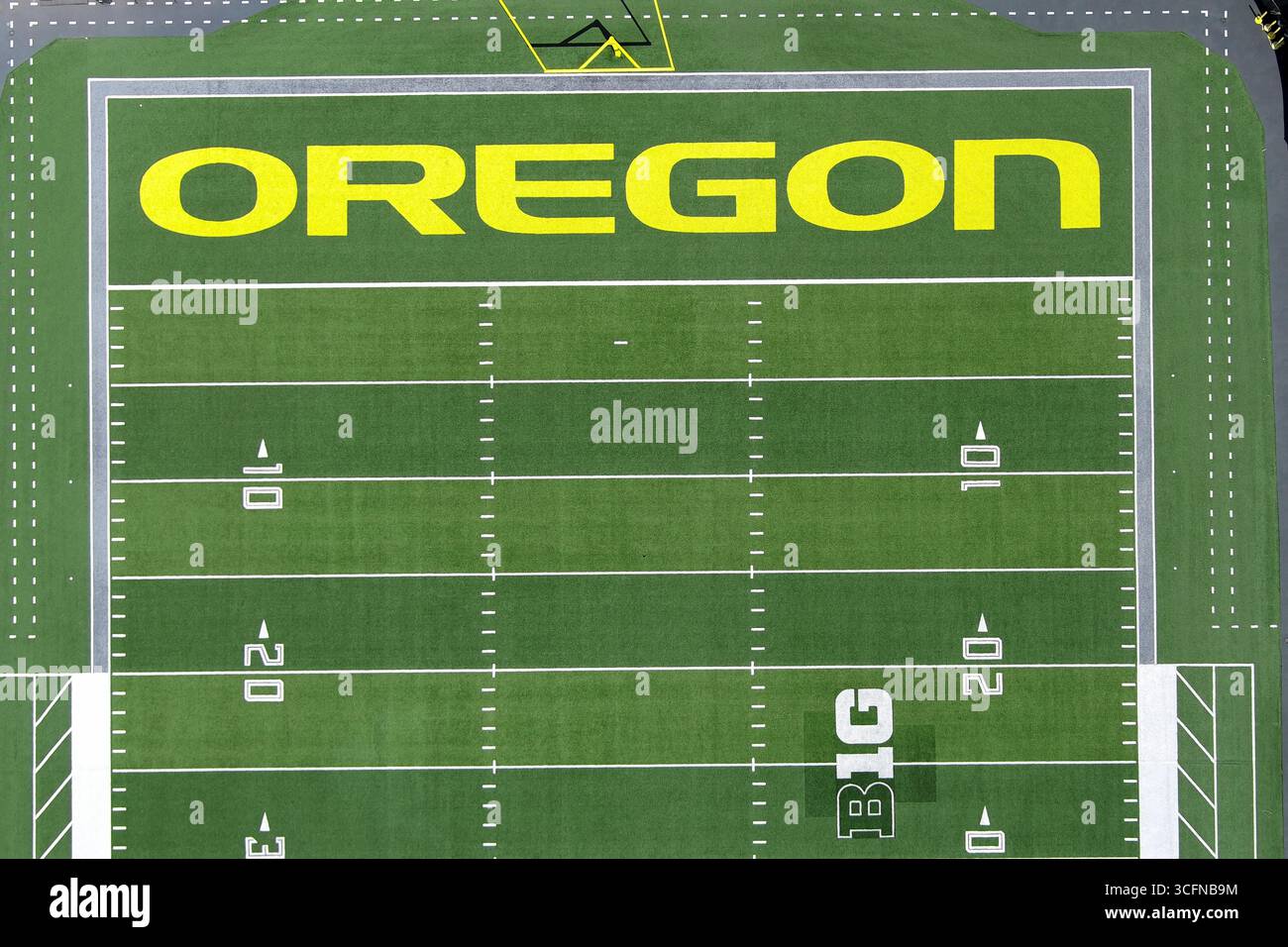A general overall aerial view of the Oregon Ducks and Big Ten ...