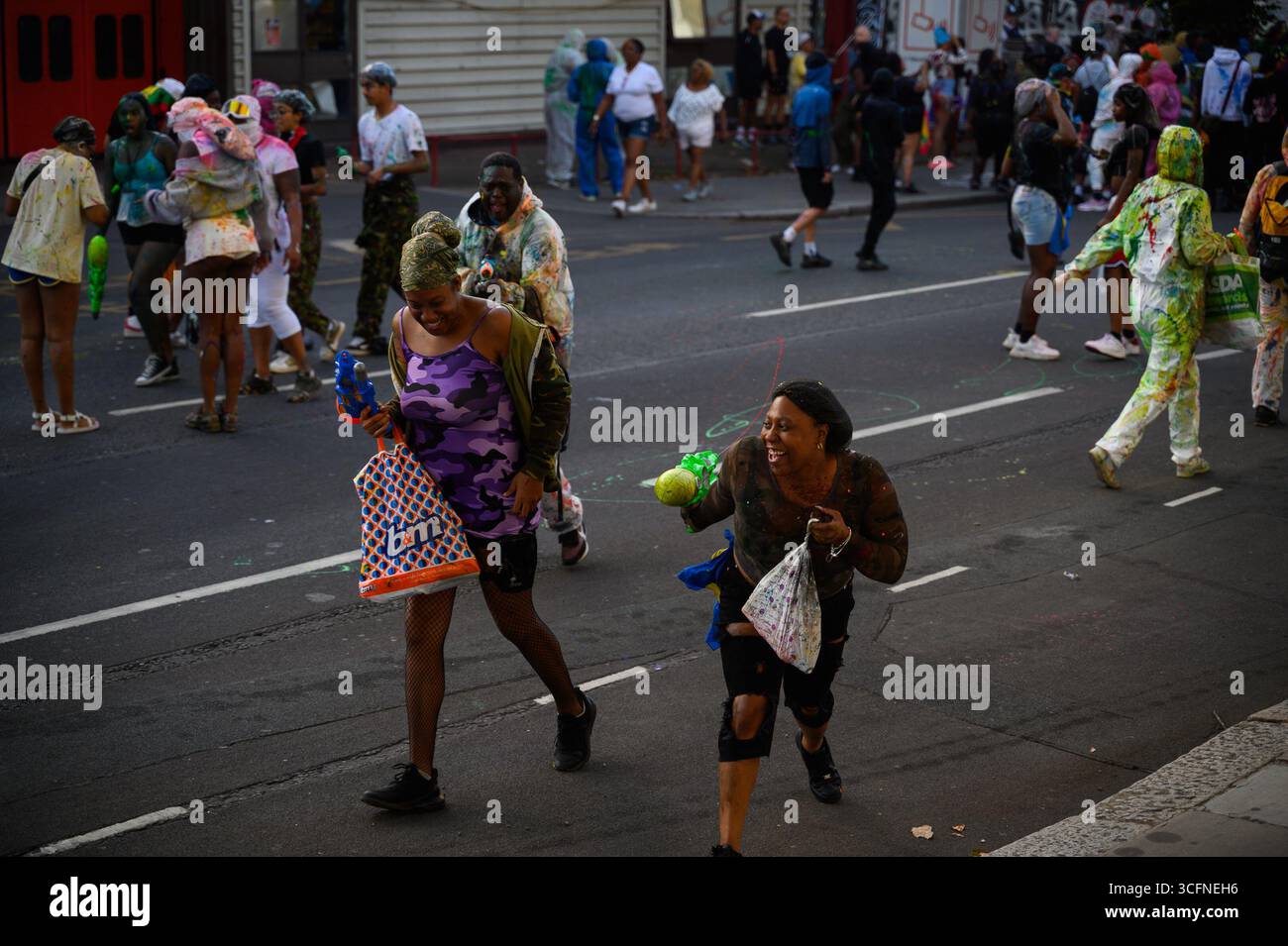 2025 notting hill carnival hi-res stock photography and images - Alamy
