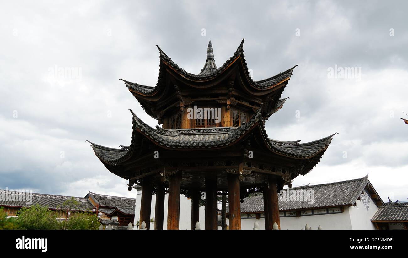 Jianchuan Ancient Town, Yunnan, China Stock Photo - Alamy