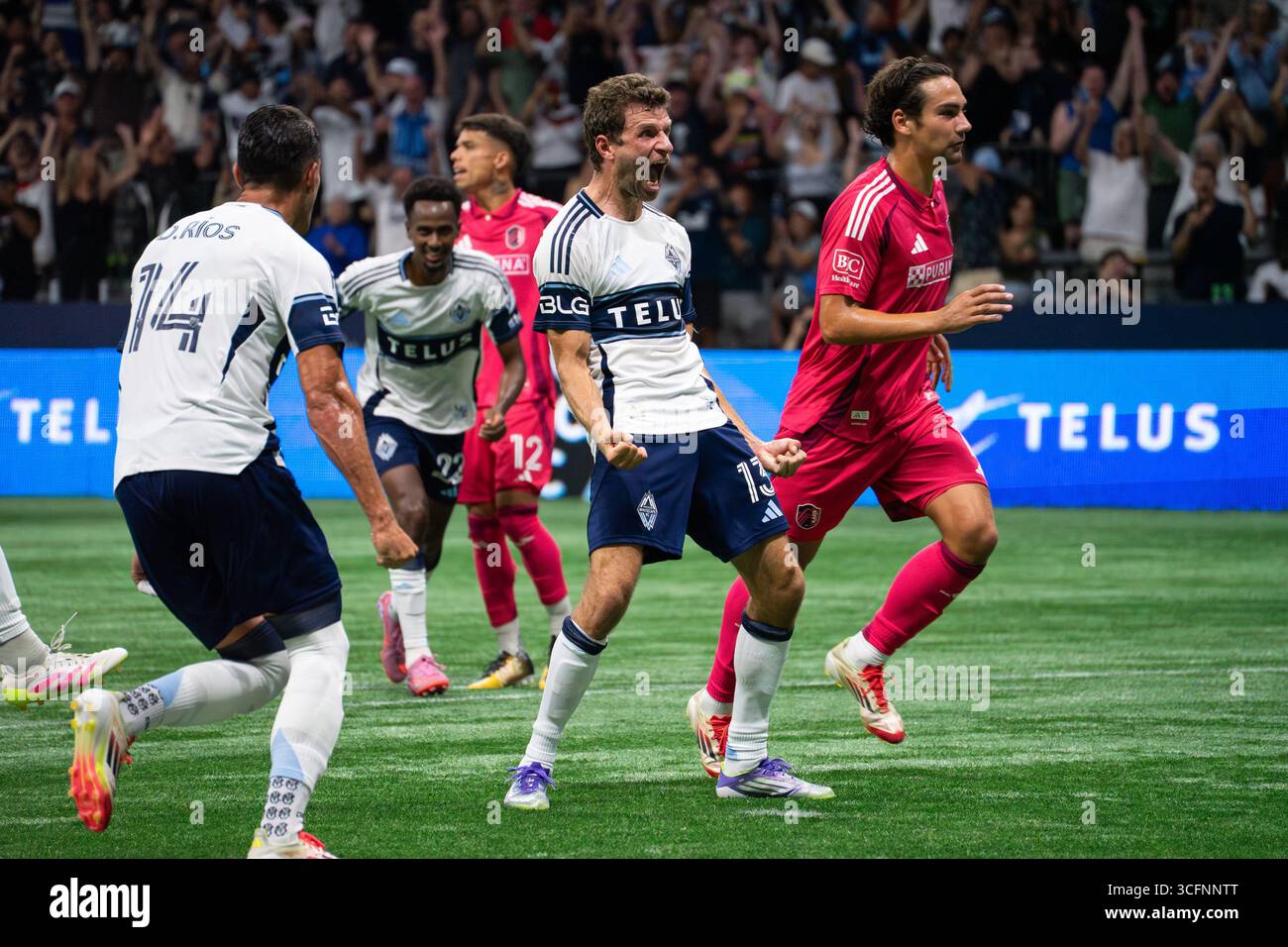 Thomas muller shouts hi-res stock photography and images - Alamy