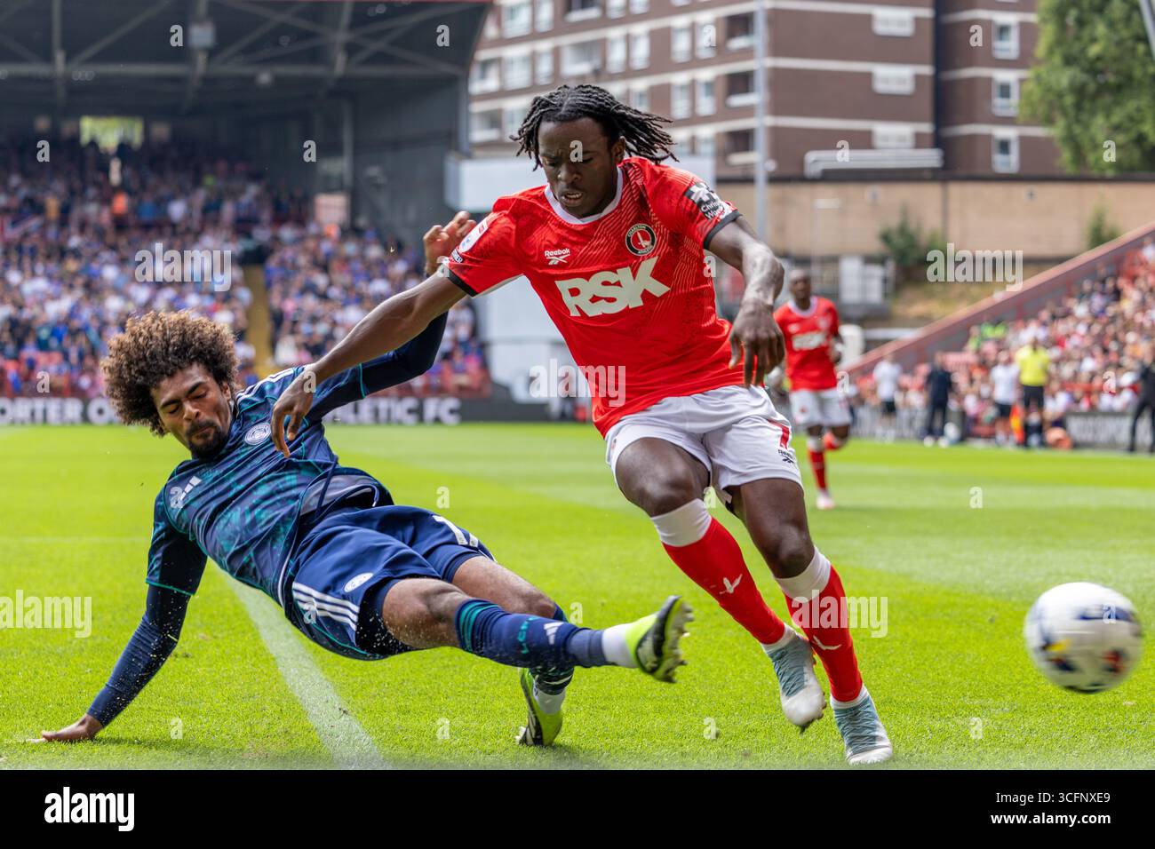 Tyreece campbell charlton athletic hi-res stock photography and images ...