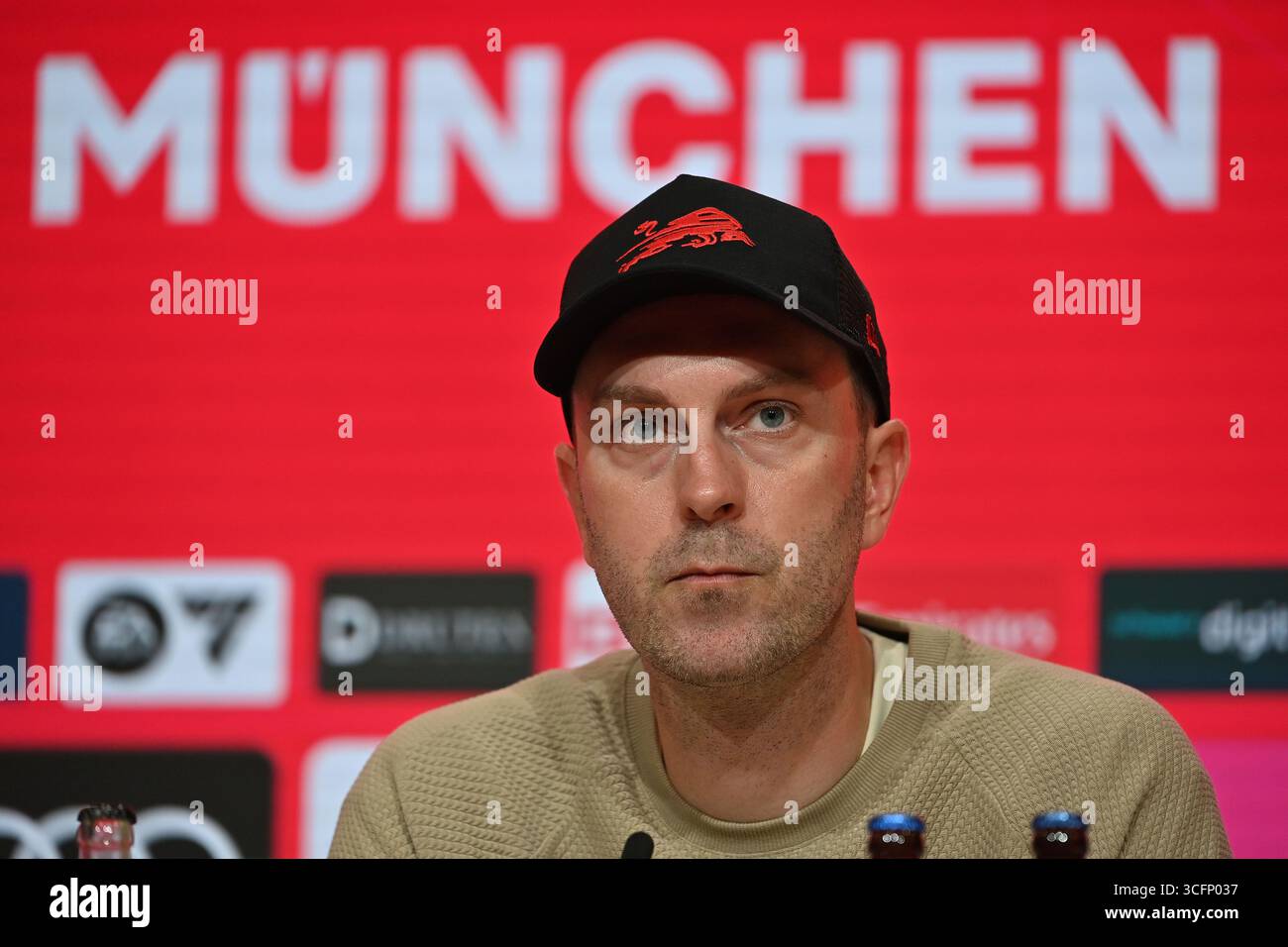Coach Ole Werner (Leipzig), single image, cropped single motif ...